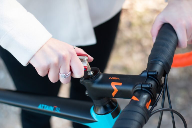 How to adjust your bike handlebars in 6 easy steps