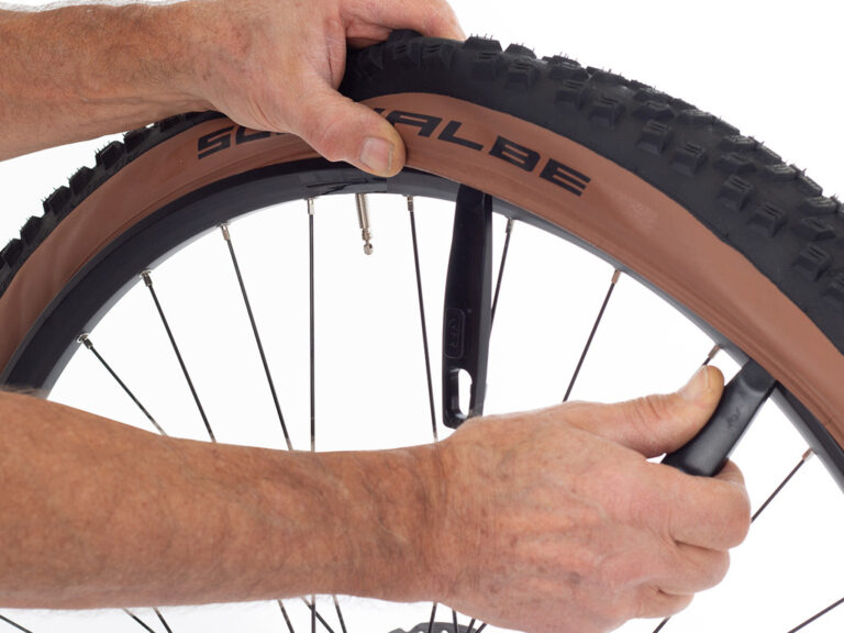Changing inner bicycle tubes: Easy guide » MHW Bike Magazine